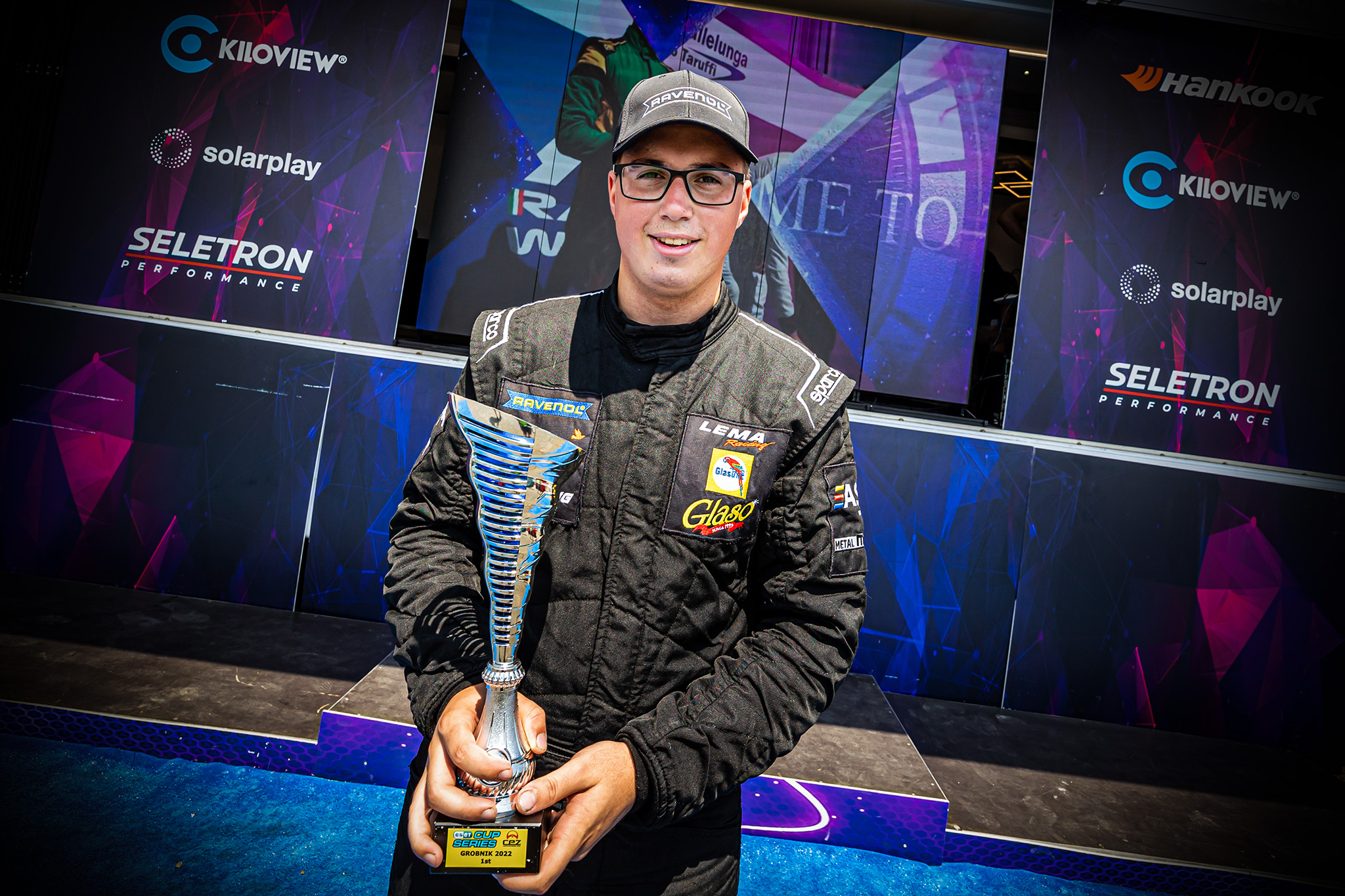 056 – Nik Štefančič in prehod iz Twingo v Clio pokal - Ta hitri